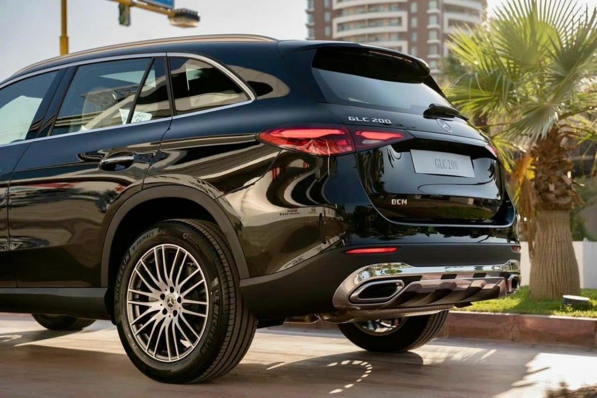 Mercedes GLC 200 4Matic Thông Số & Giá Lăn Bánh (08/2025)