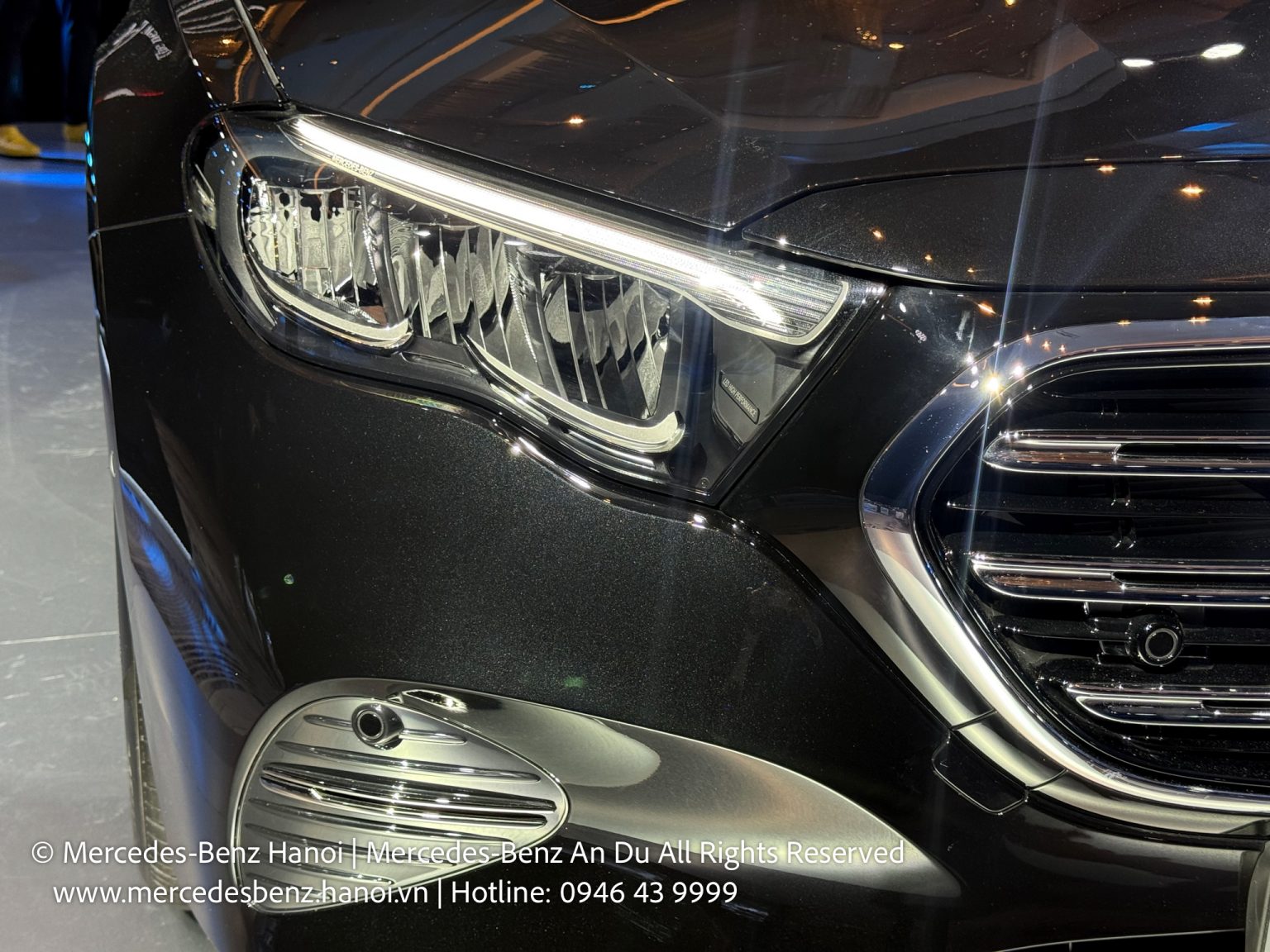 Mercedes E200 Exclusive 2025 Giá Lăn Bánh ( 11/2025 )